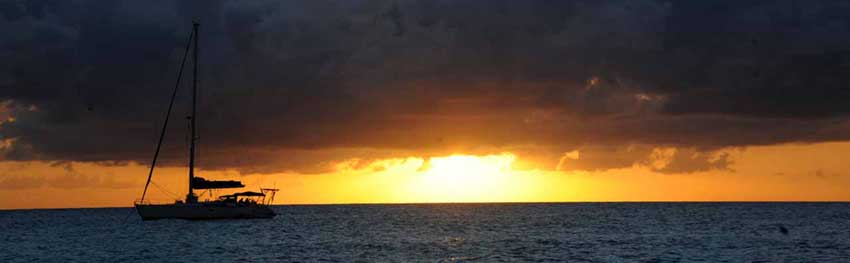 Sunset Cruise – Powerboat Charter – Rockhoppin' Adventures